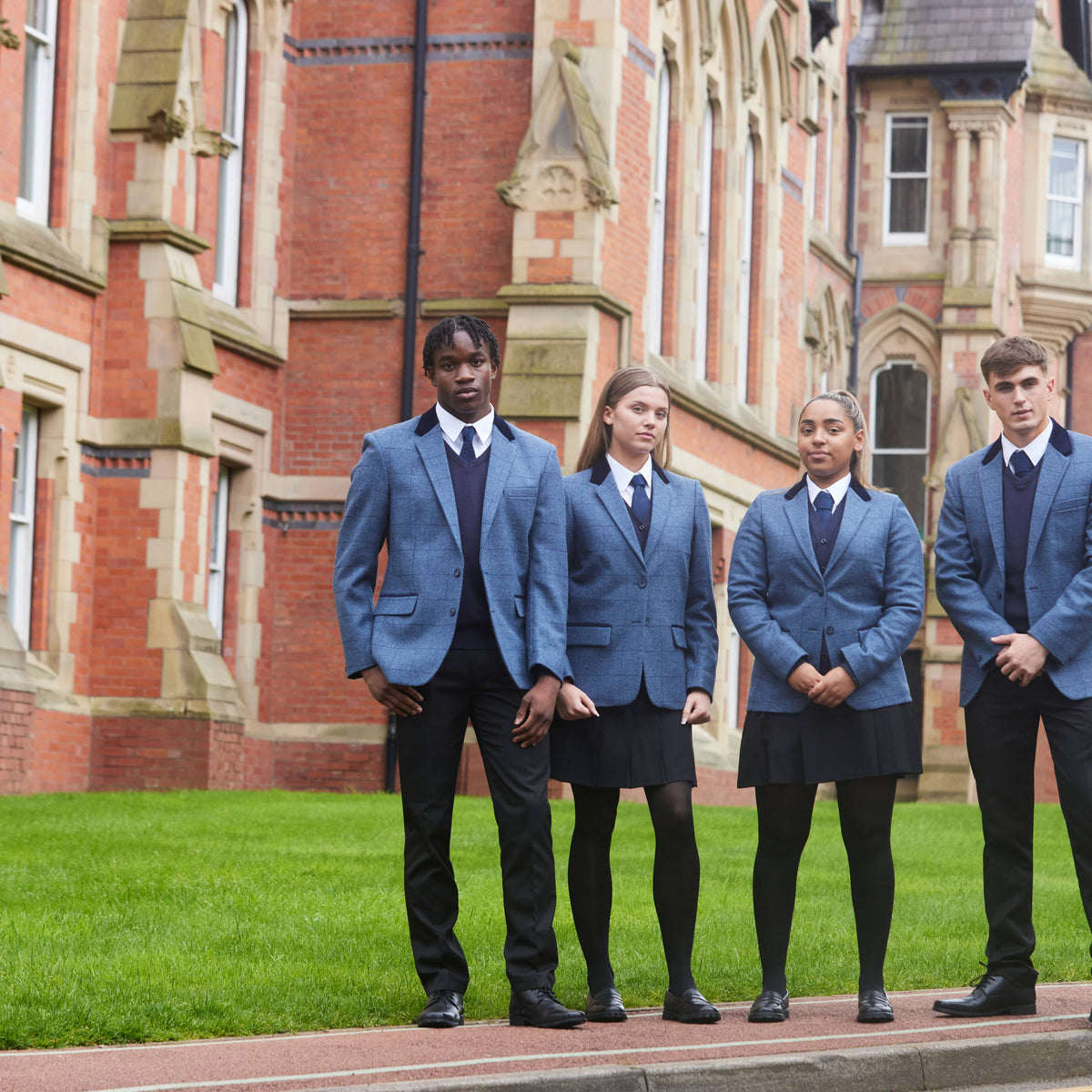Choosing the Right Uniform Partner: What to Look For – Leonard Hudson